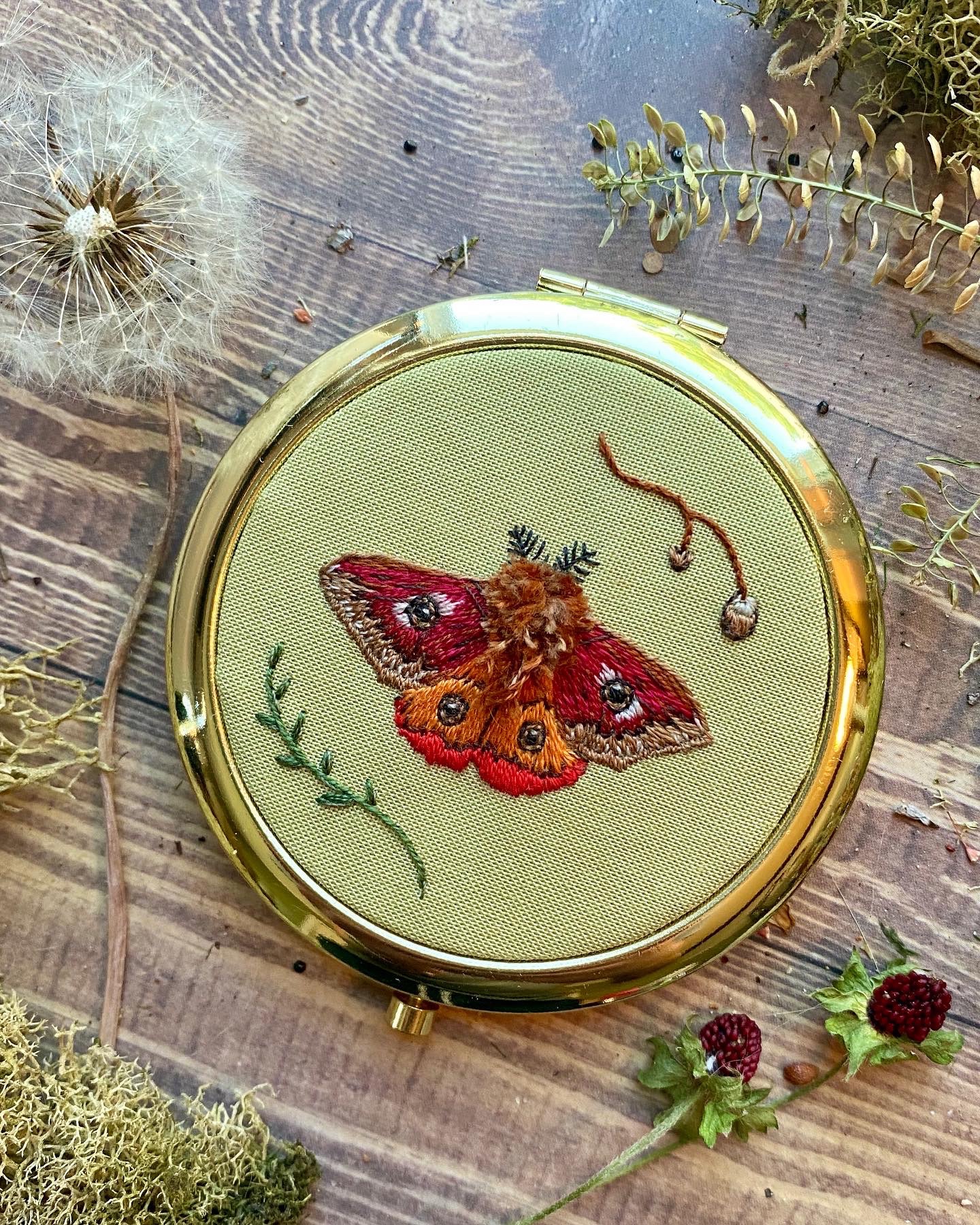 Embroidery Gallery – Winter-Maker